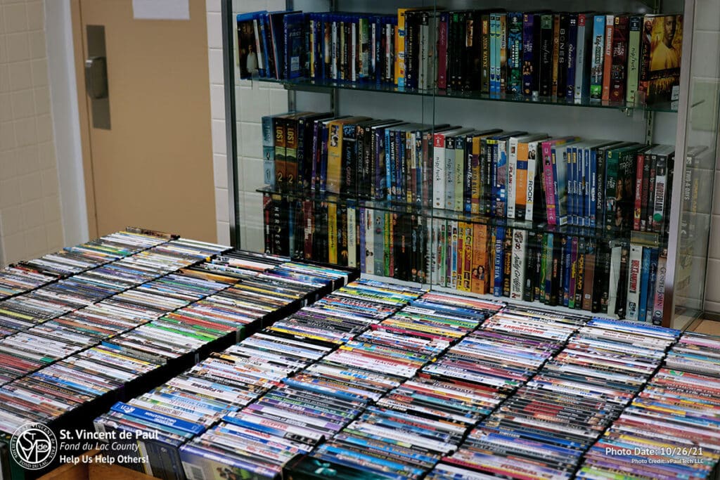 Entertainment Sale - 30% Off | VHS | CDs | DVD | Blu-ray